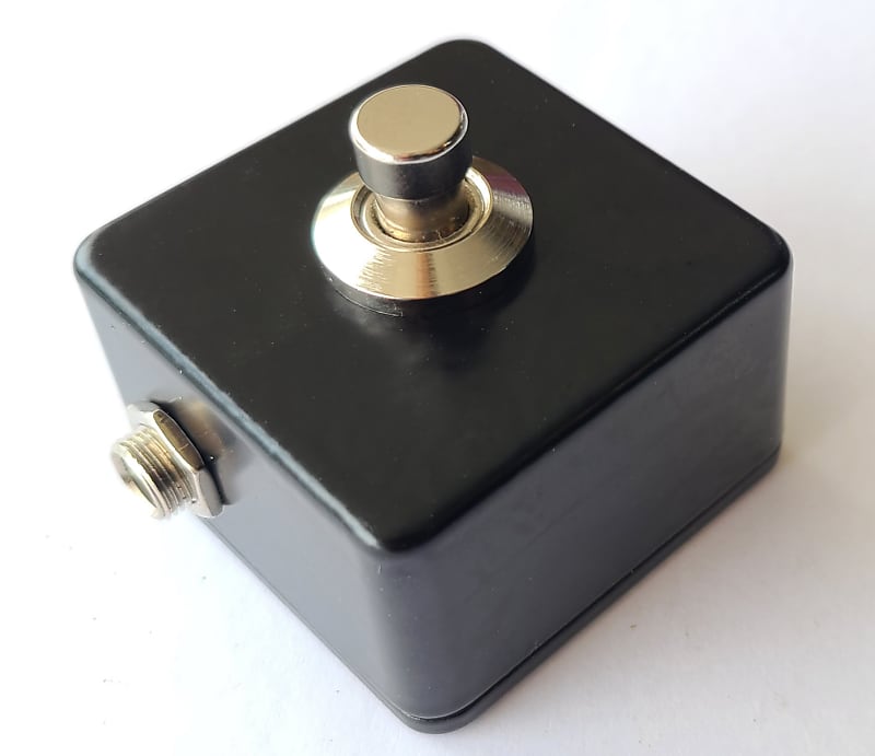 Single Button Amp Footswitch / Stomp Switch Channel Selector | Reverb
