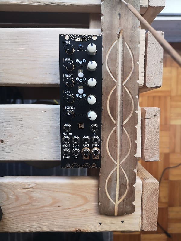 Mutable Instruments uRings | Reverb