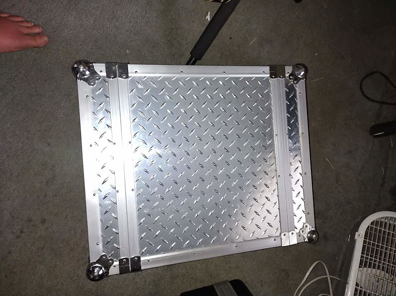 Stagg 2 space anvil flight case rack 2020 - Chrome | Reverb