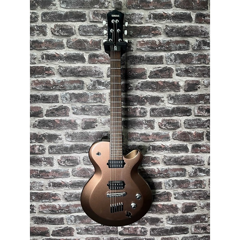 Yamaha AES 820 | Reverb