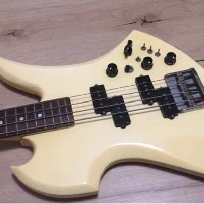 B.C. Rich Mockingbird 1980 - Vintage White | Reverb