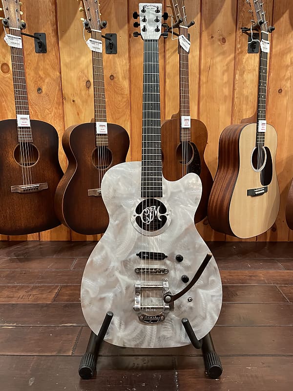 Martin 2003 Alt XT Acoustic-electric w/ Bigsby | Reverb