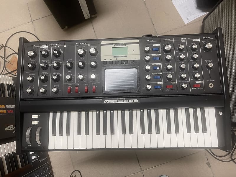 Moog Minimoog Voyager 44-Key Monophonic Synthesizer | Reverb