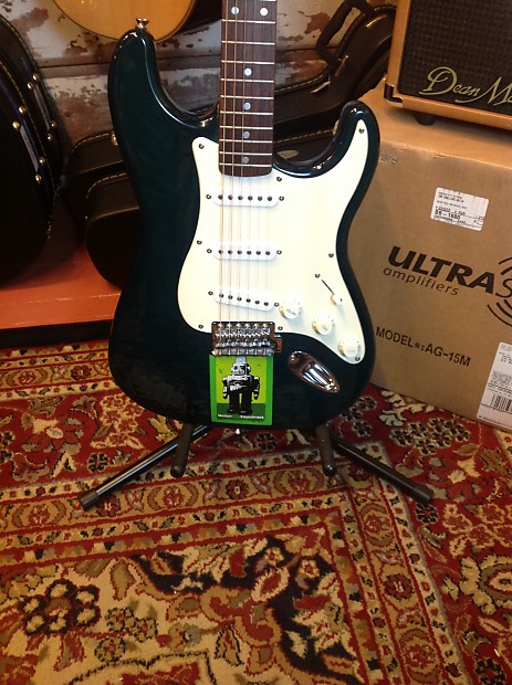 Squier Affinity Stratocaster 2000 Brittish Racing Green | Reverb