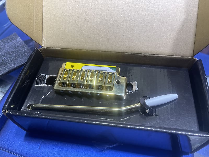 Wilkinson Tremolo - 2 post. Gold | Reverb