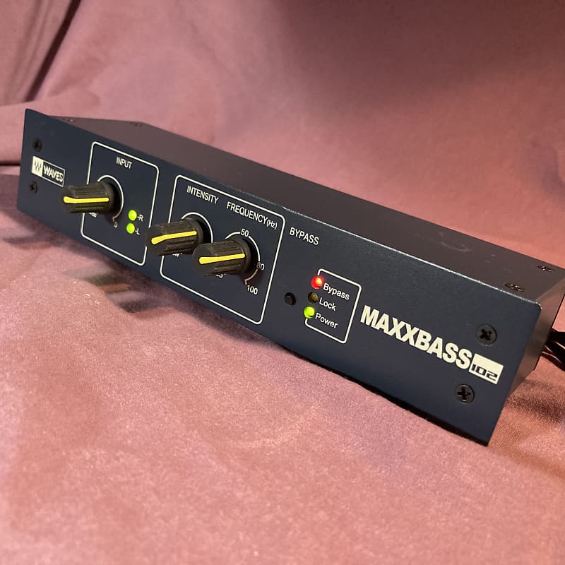 RARE AMAZING Waves Maxxbass 102 HARDWARE LOW FREQUENCY STEREO | Reverb