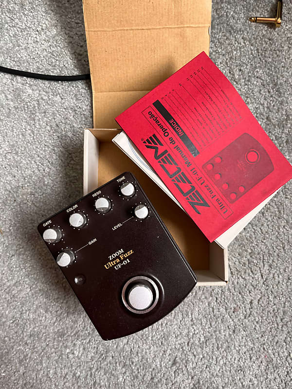 Zoom Ultra Fuzz UF-01 - Rare Self-Oscillating Fuzz | Reverb