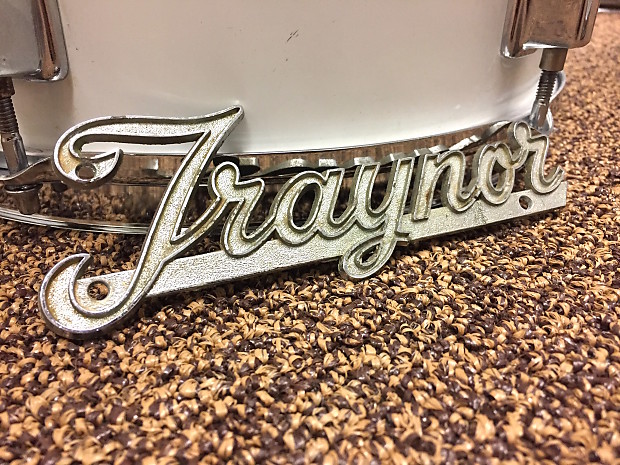 1969 Cursive Traynor Logo | Reverb