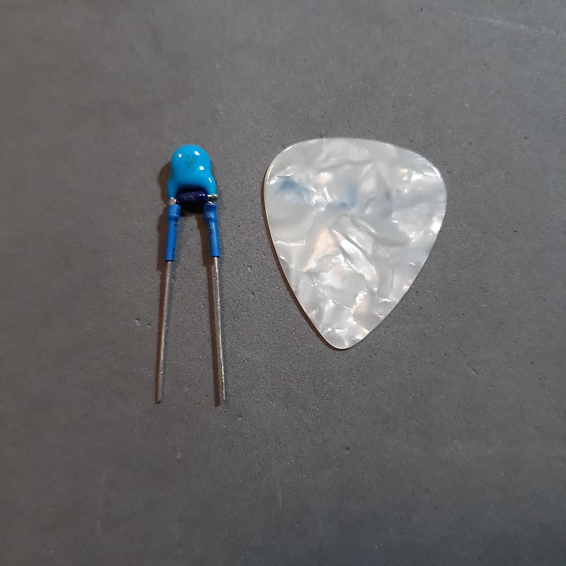 TREBLE BLEED "PEAK" Spec 680pF cap, 150K-ohm DALE BLUE DEVIL | Reverb