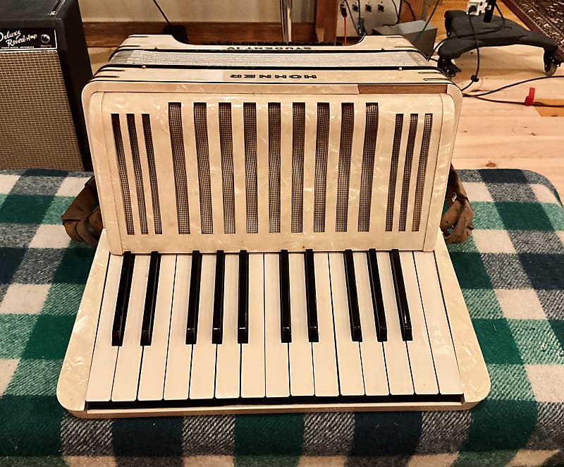 Hohner Student IV Accordion | Reverb