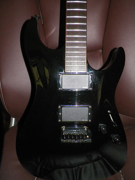 Black 2004 Fender Showmaster | Reverb