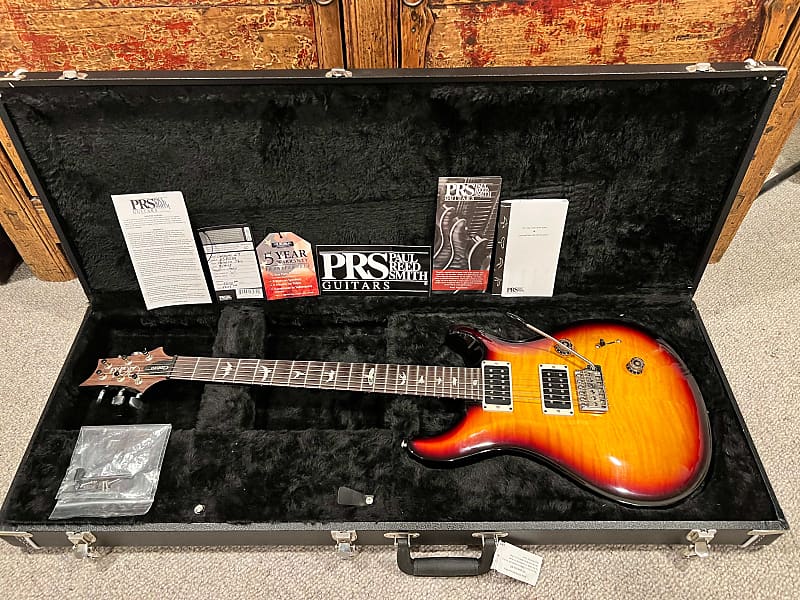 PRS Custom 24 Core 2018 - Sunburst OHSC | Reverb
