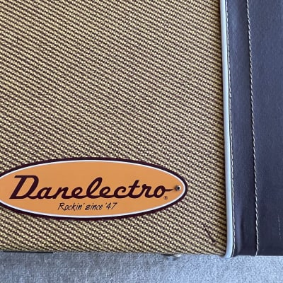 Danelectro Hardshell Case First Reissue Era 1998-2001 Tweed w | Reverb