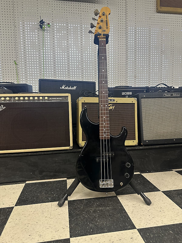 Yamaha BB300 Bass Guitar | Reverb