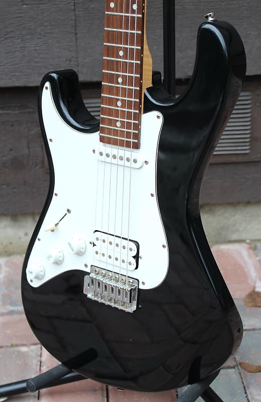 Dean Stratocaster Left Handed 1990s - Black Gloss | Reverb