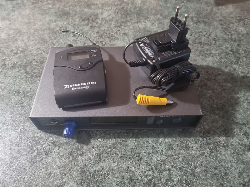 Sennheiser EW 300 IEM G2 - E Band 830-866 MHz | Reverb