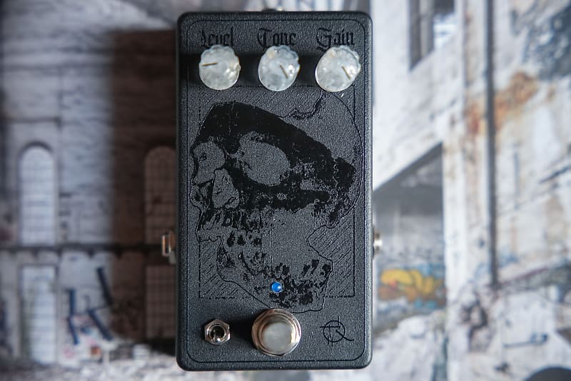 Skullbone OCD Voodoo Labs Distortion | Reverb