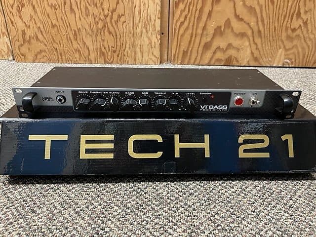 USED TECH 21 VT BASS RACK MOUNTED PREAMP | Reverb