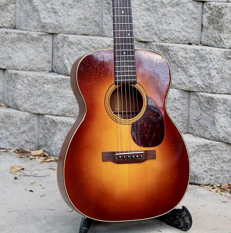 Martin R-18 conversion 1932 | Reverb UK