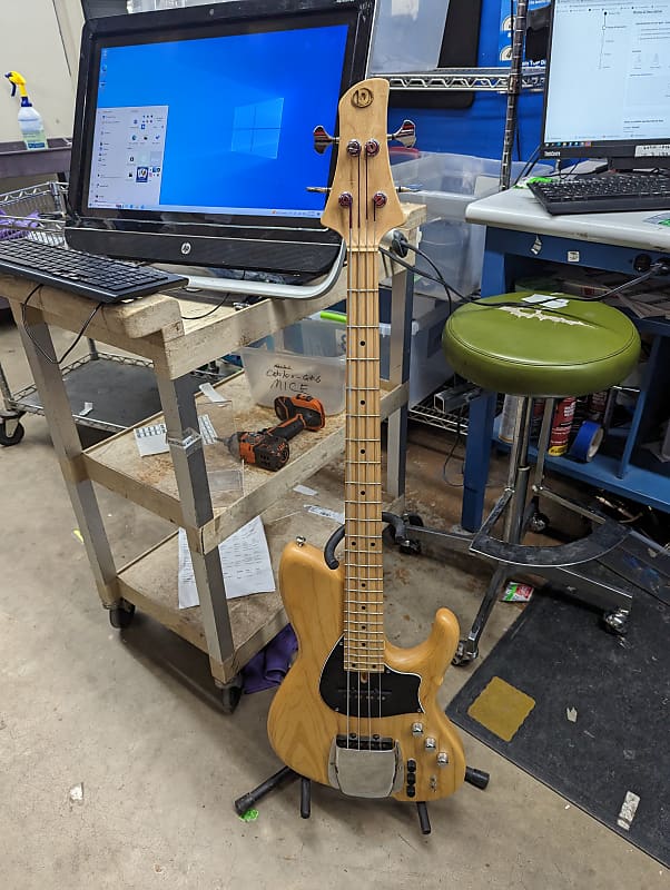 Dragonfly Custom Bass Guitar by Harry's Engineering | Reverb