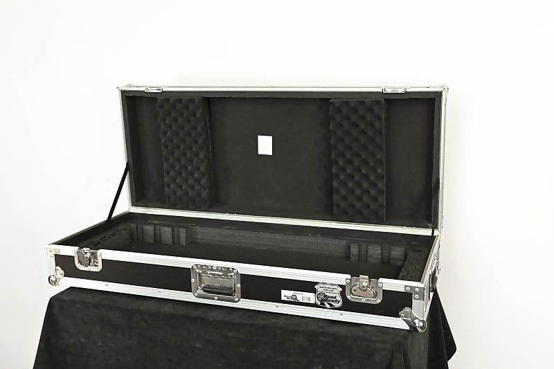 Road Ready RRKB61W 61-Key Keyboard Flight Case With Wheels | Reverb