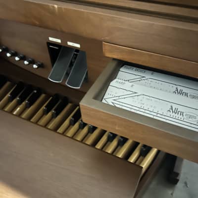 Allen Digital Computer Organ w/ 32 Note Concave Pedalboard, | Reverb