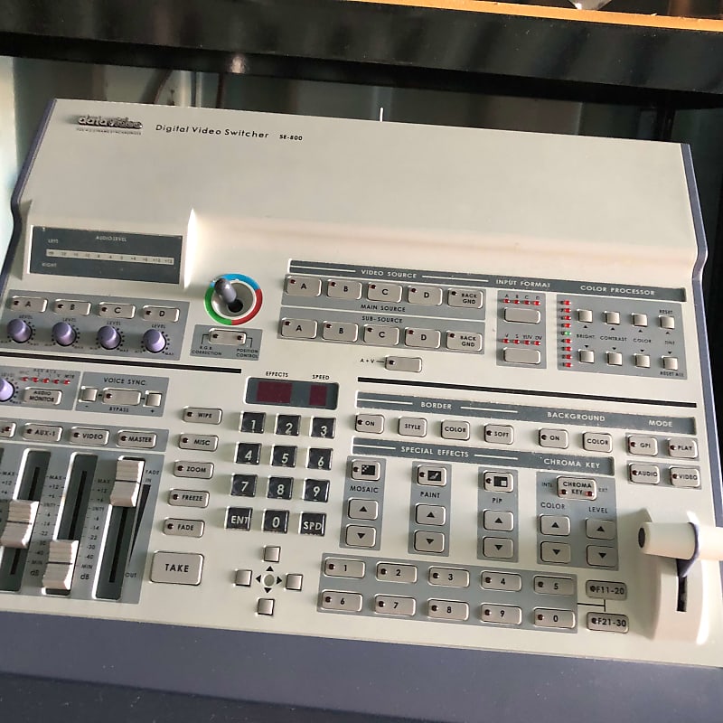 Datavideo SE-800 | Reverb