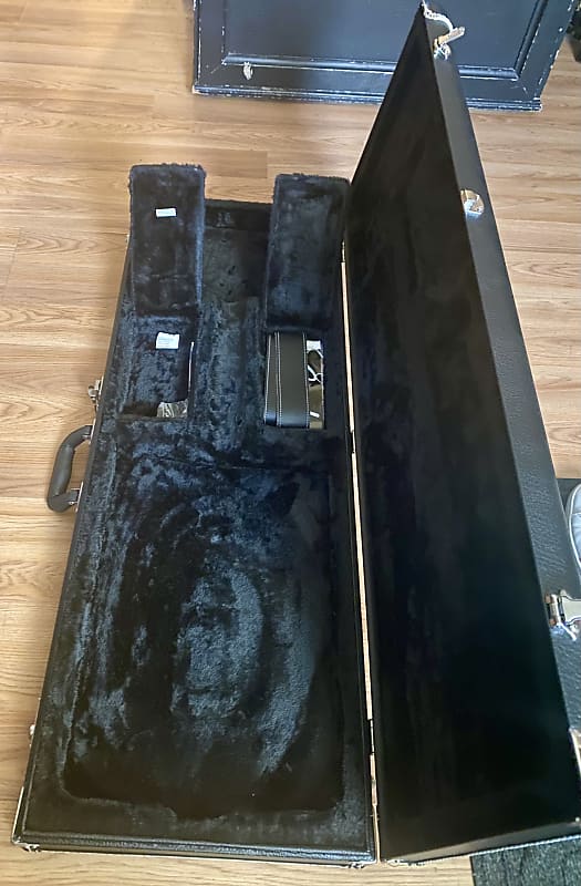 Fender Hardshell case Black | Reverb
