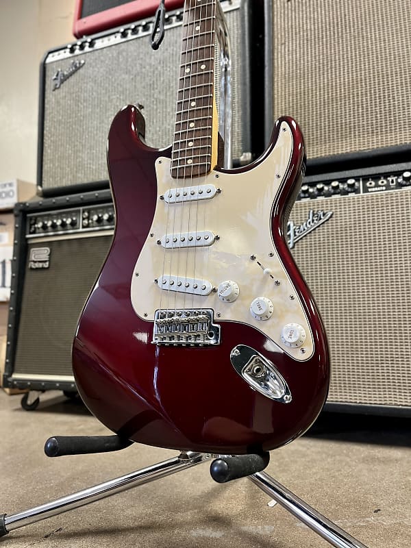 2006 MIM Fender Stratocaster Rosewood Fingerboard Midnight | Reverb