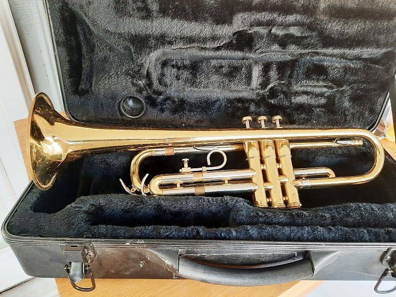 Getzen 300 series trumpet 1965 - Gold Lacquer | Reverb