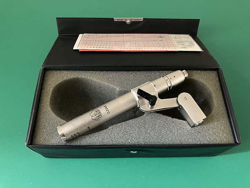 AKG D224 Dynamic microphone cardioid | Reverb UK