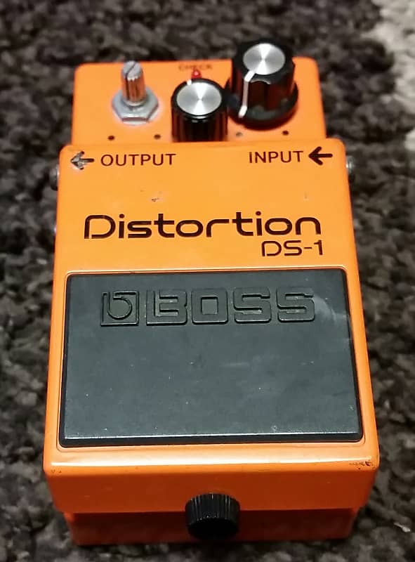 Boss DS-1 Distortion Pedal | Reverb