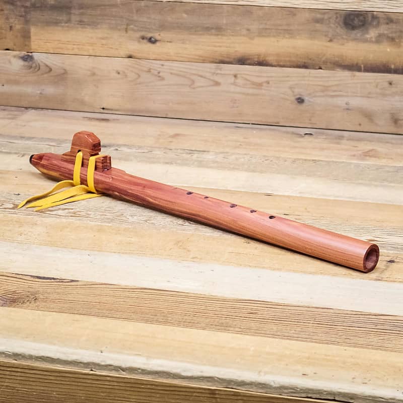 Hawk Native American Style ProLine Flute Bear Totem E Minor | Reverb