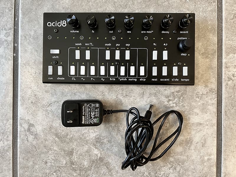 Twisted Electrons Acid 8 MK II Digital/Analog Hybrid Bass | Reverb