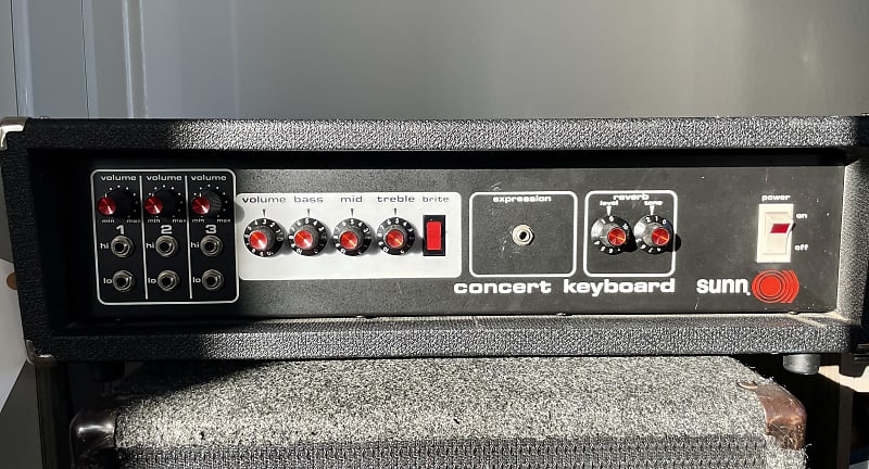 Sunn Concert keyboard 1970s - Black | Reverb