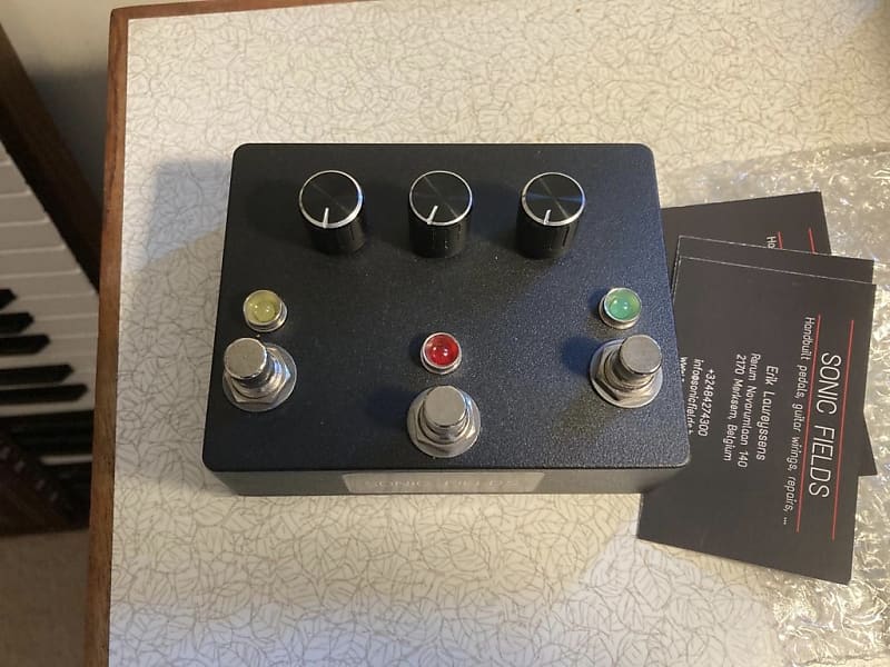 Sonic Fields Pedalboard mixer 2020 Black | Reverb Canada