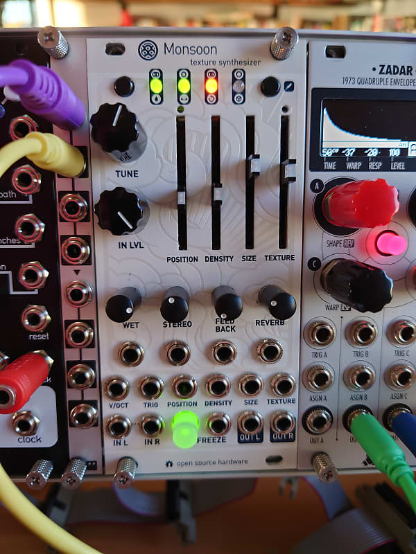 Momo Modular monsoon (uBurst+) Mutable Instrument Clouds | Reverb