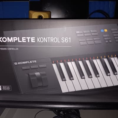 Native Instruments Komplete Kontrol S61 MK2 Vapor Gray | Reverb