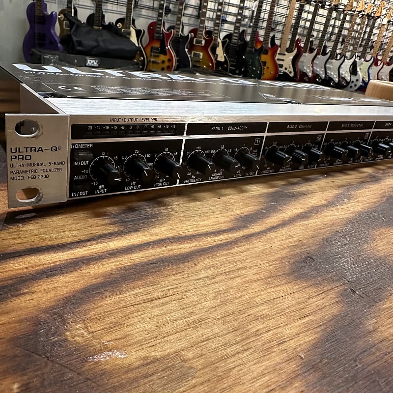 Behringer Ultra-Q Pro PEQ2200 Parametric Equalizer | Reverb