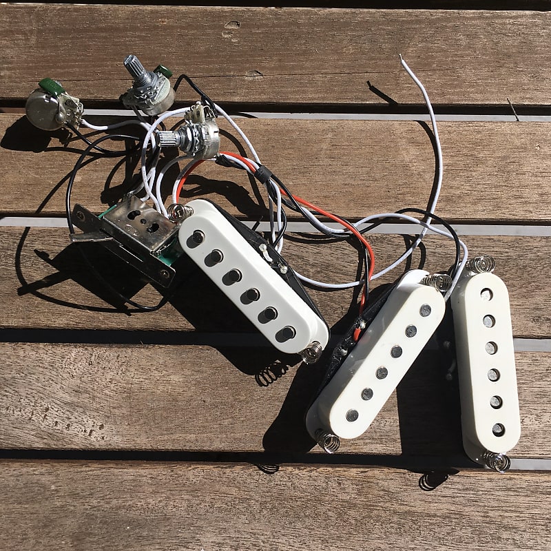 Squier Affinity Stratocaster Pickups and Electronics | Reverb