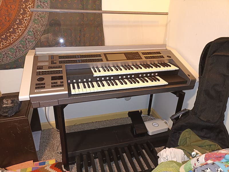 Yamaha ELS-02 Organ/Synthesizer/MIDI Controller | Reverb