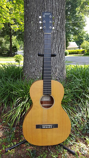 Larrivee Parlor | Reverb