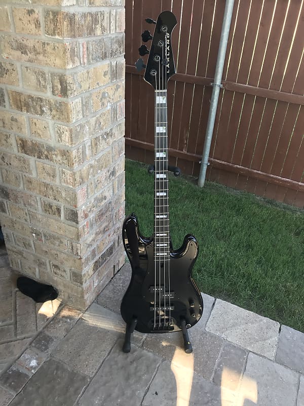 Lakland Geezer Butler Skyline Bass with Fender deluxe gigbag | Reverb