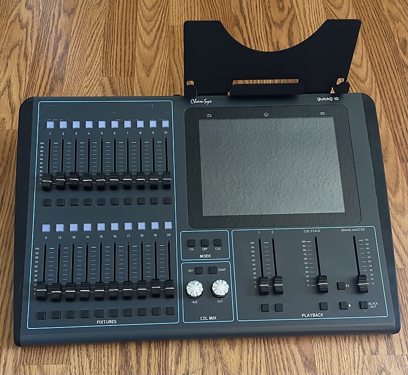 ChamSys ChamSys QuickQ 10 1-Universe Compact Lighting Console | Reverb