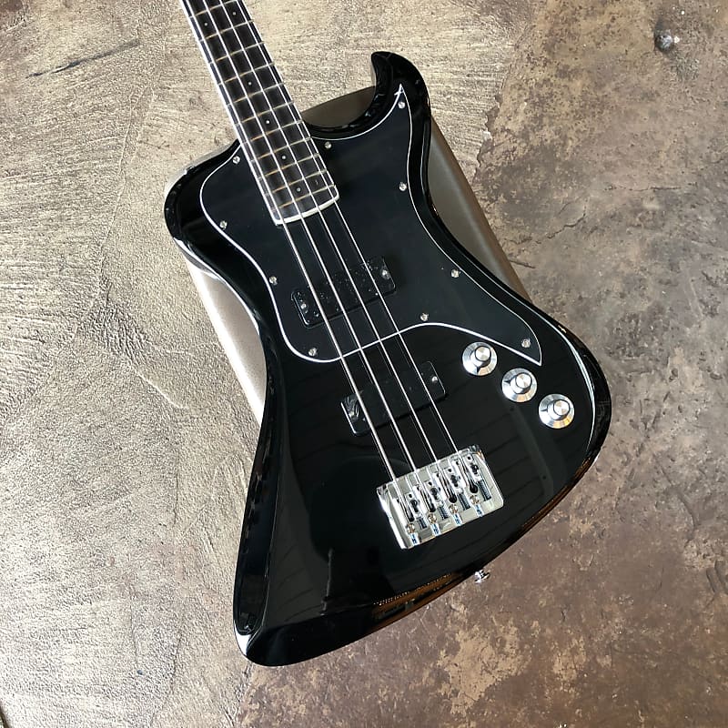 Dunable Guitars R2 DE Bass, Gloss Black with Chrome Hardware | Reverb