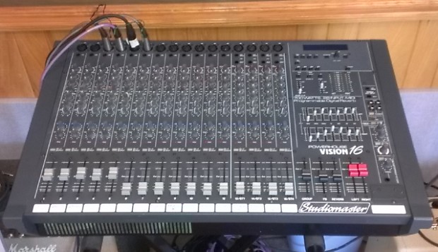 Studiomaster PowerHouse Vision 16 Powered Mixing Console | Reverb
