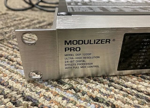 Behringer Modulizer Pro DSP 1200P 24-Bit Digital Effects | Reverb