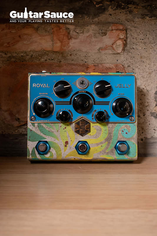 Beetronics Royal Jelly Overdrive / Fuzz Pedal (Cod.17NP) | Reverb UK