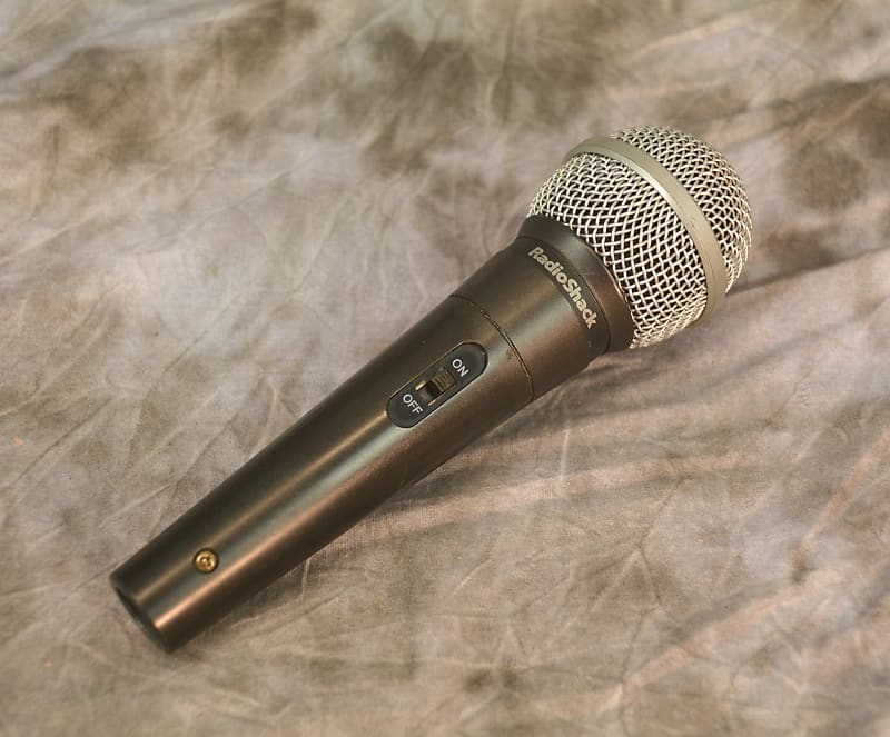 Radio Shack Vocal Dynamic Microphone Model 33-3043 | Reverb
