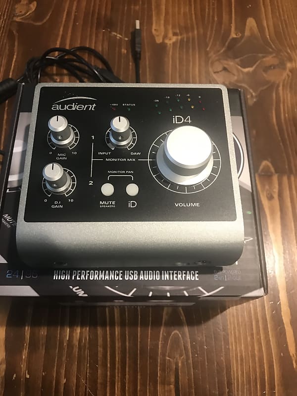 Audient iD4 Desktop USB Audio Interface | Reverb